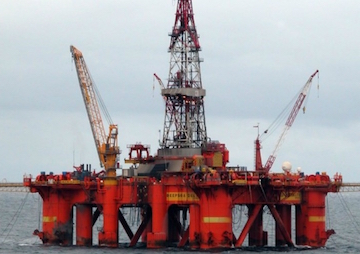 California Back in Big Oil's Crosshairs as Feds Quietly OK Offshore ...
